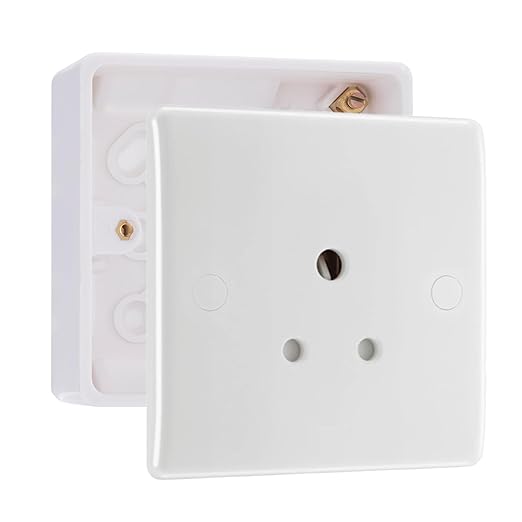 BG Electrical 5A Unswitched Round Pin Socket White